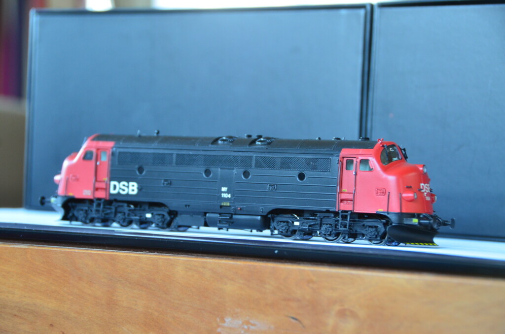 Brass Department | NMJ Superline DSB MY 1104 NOHAB Diesel Locomotive